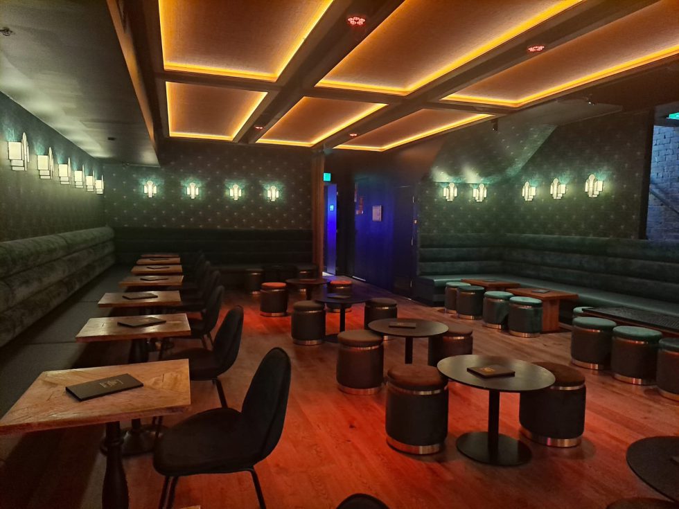 FOLLIES BAR | Now at 2 locations! Flinders Lane & Little Lonsdale St ...